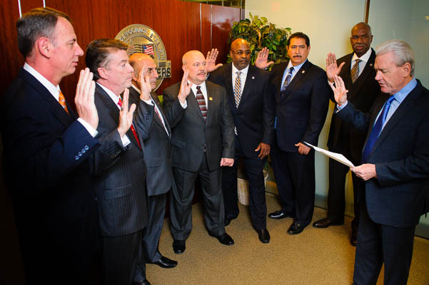 NATIONAL EXECUTIVE BOARD INSTALLED - National Postal Mail Handlers Union